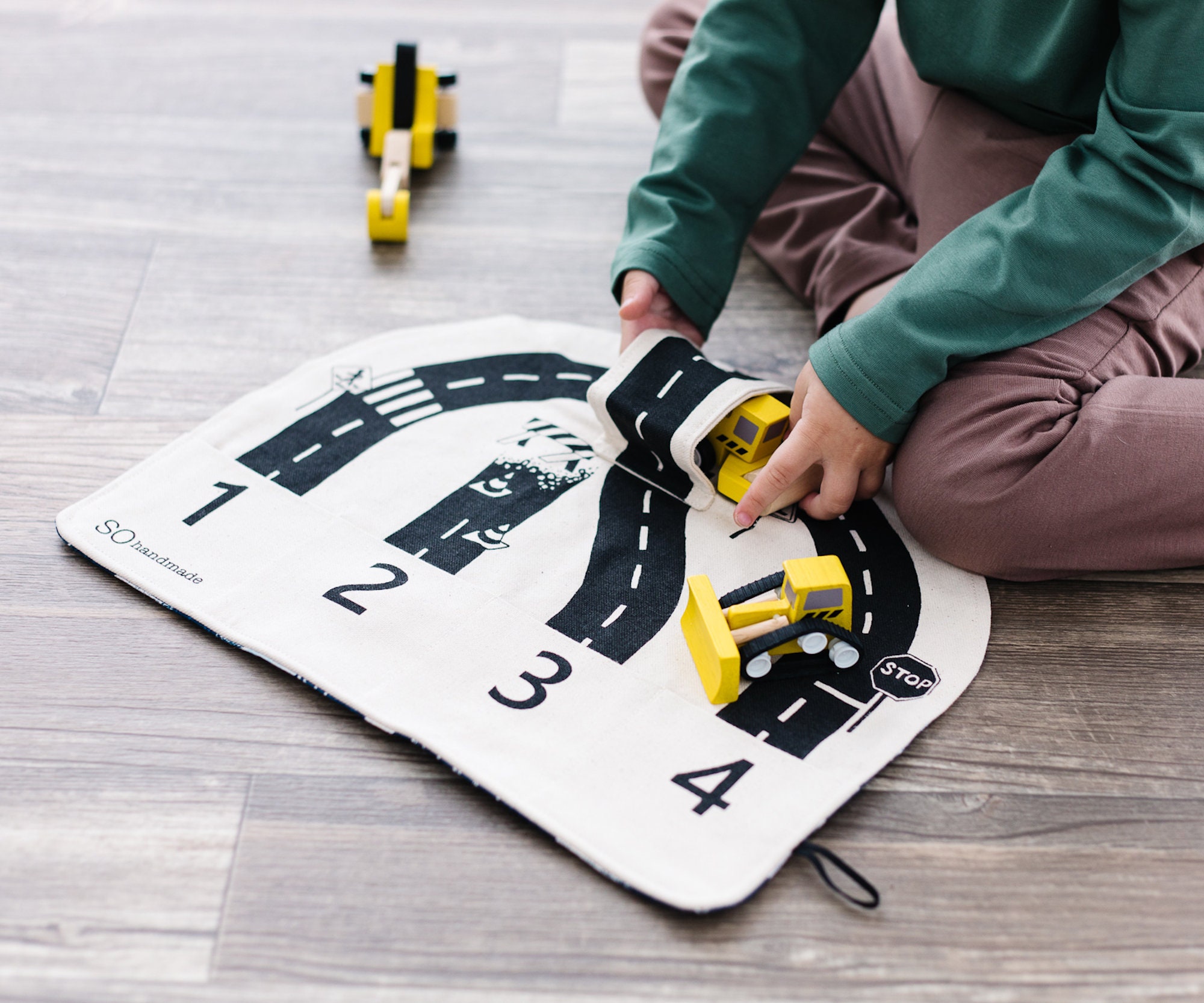 Toddler Car Play Mat Portable Car Caddy Busy Board Waldorf Travel Toy ...