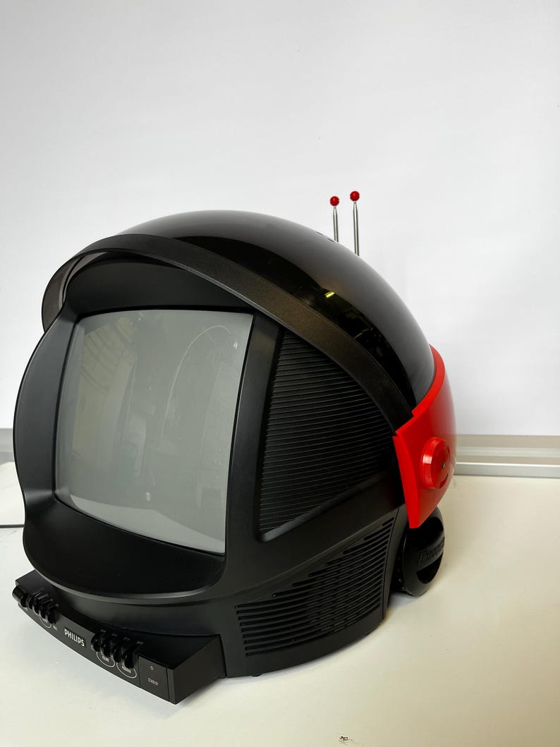 Philips Discoverer TV (1983) | Space Age Helmet Television | Working ...