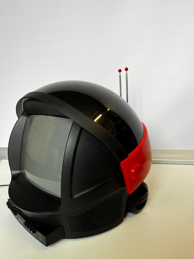 Philips Discoverer TV (1983) | Space Age Helmet Television | Working ...