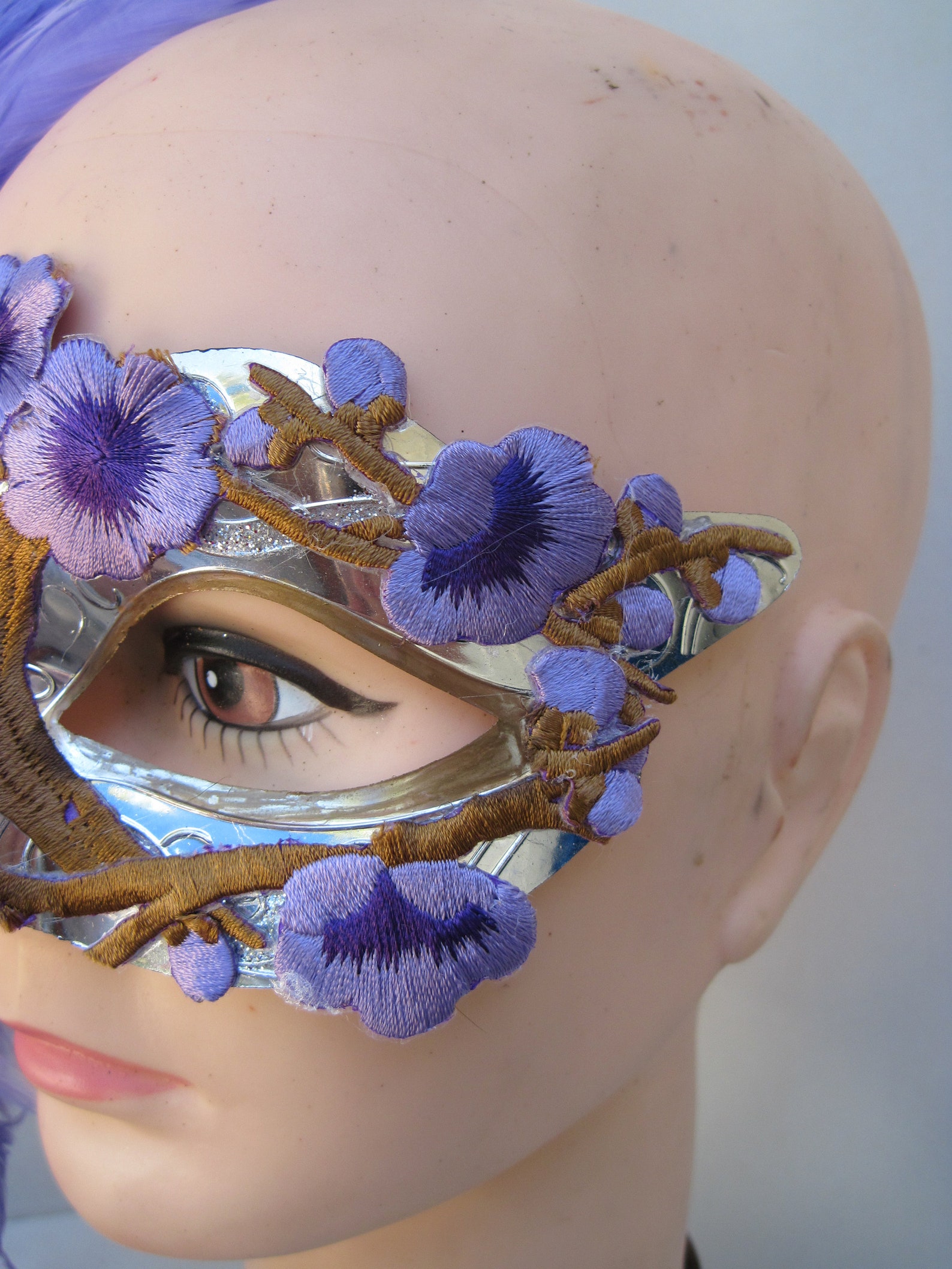 Soft Lilac Feathered Masquerade Mask With Crystal Pendant - Etsy