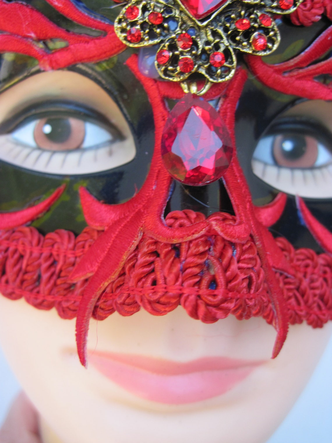 Red & Black Carnival Mask with Red Dangling Crystal Medallion | Etsy