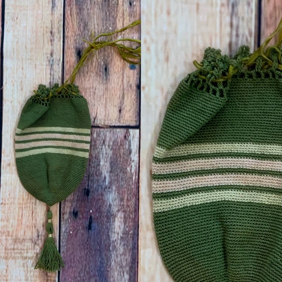 Victorian Green Knit Reticule Drawstring Teardrop Tas… - Gem