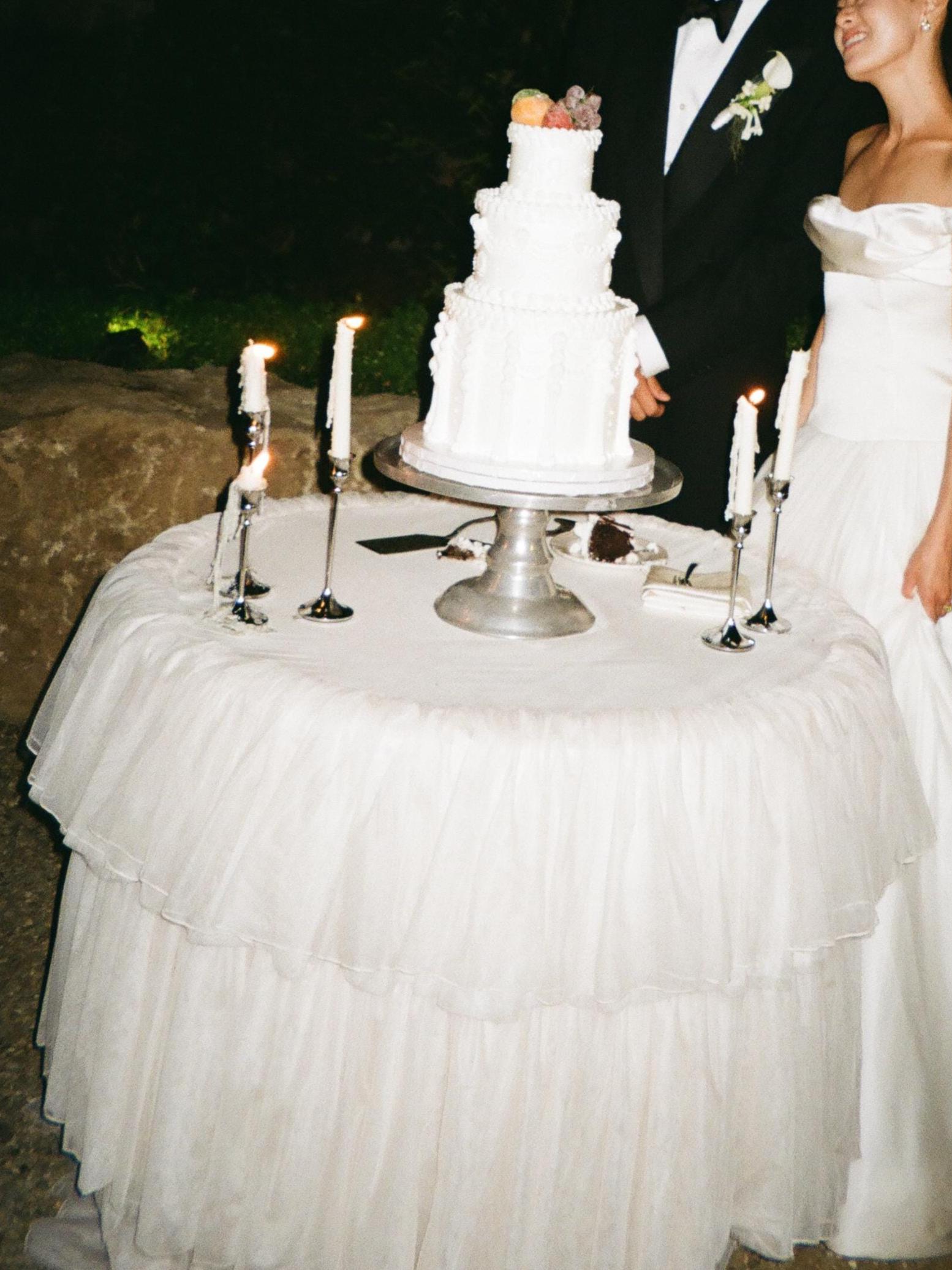 Tiered Ruffle Round Tablecloth for Wedding Cake Table, Champagne Tower ...