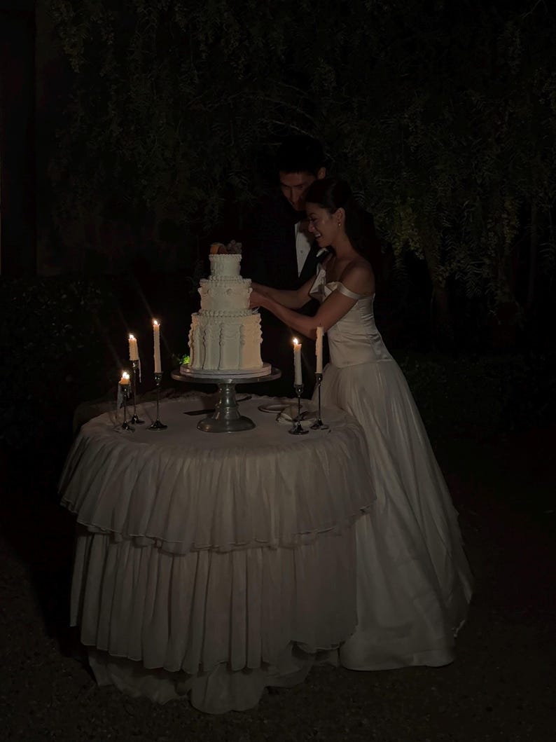 Tiered Ruffle Round Tablecloth for Wedding Cake Table, Champagne Tower ...