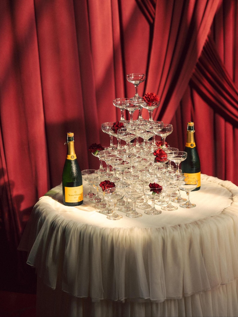 Tiered Ruffle Round Tablecloth for Wedding Cake Table, Champagne Tower ...