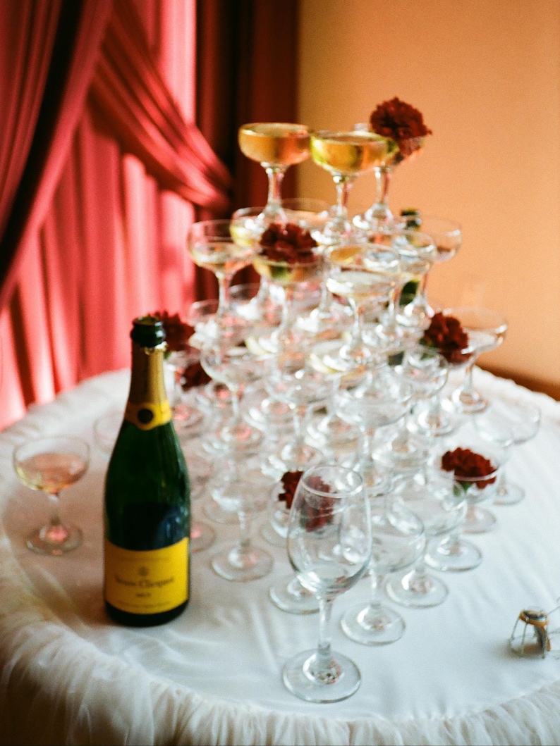 Tiered Ruffle Round Tablecloth for Wedding Cake Table, Champagne Tower ...