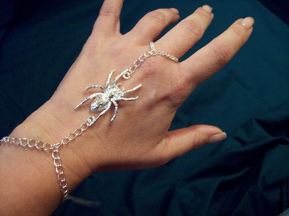 Silver metal spider slave bracelet arachnid chain vin… - Gem