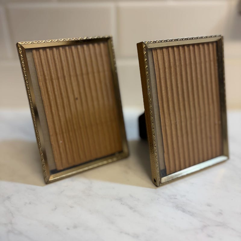 Small Vintage Frames Gold - Etsy