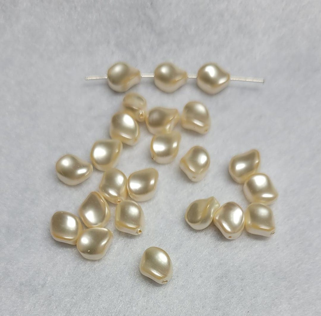Swarovski Crystal Twisted Pearl Beads 9mm (5826) - Cream - Total Beads ...