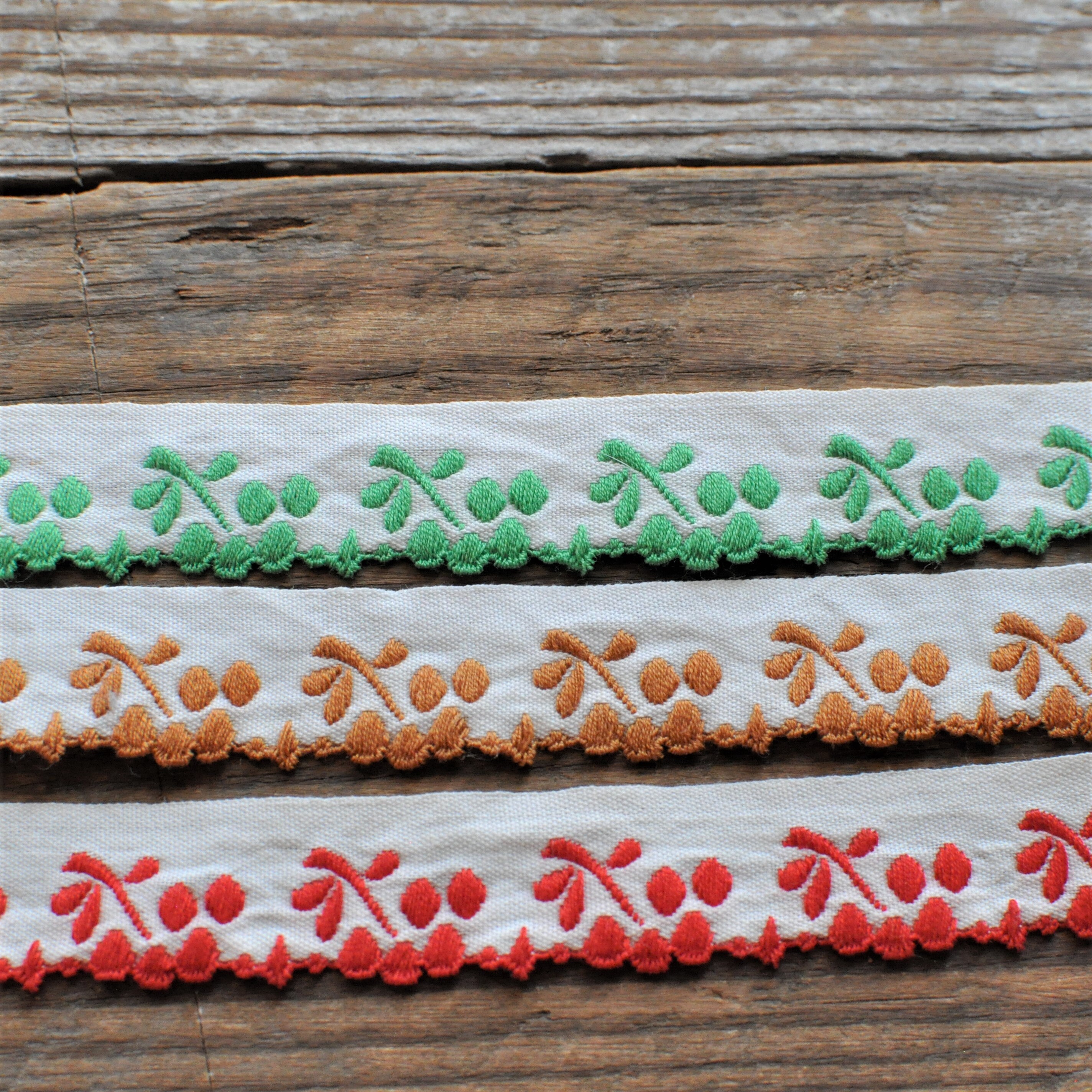Colorful Assortment, Embroidered Flower Trim Scalloped Edges, Sewing ...