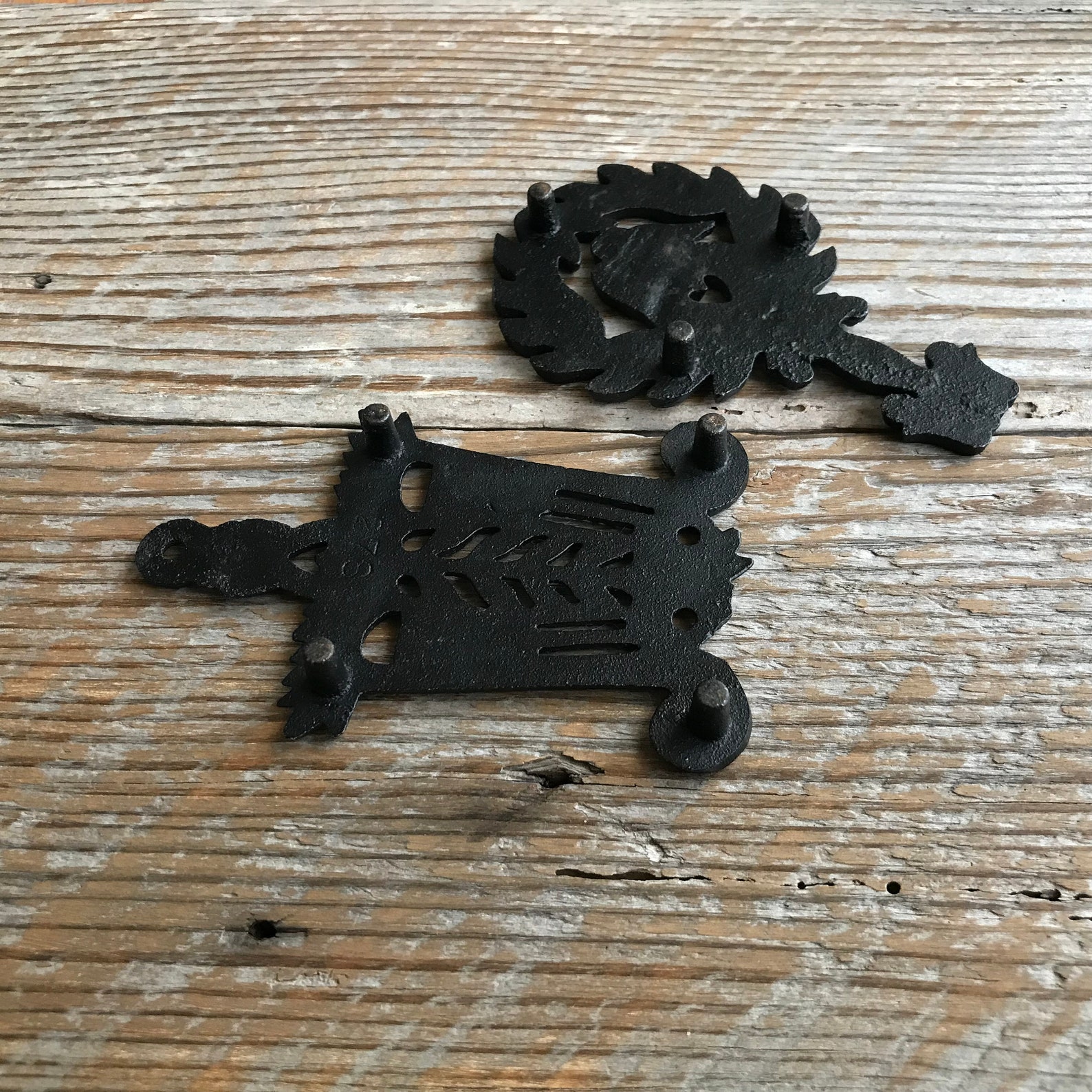 2 Cast Iron Mini Trivets Eagle Broom Hot Plates Farmhouse - Etsy