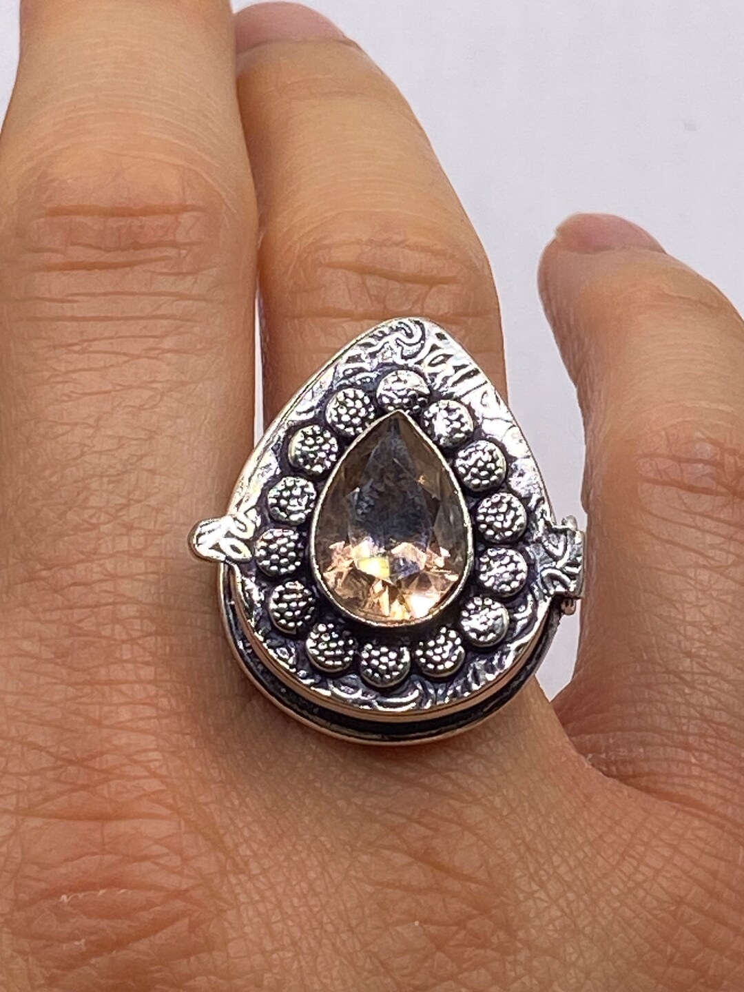 Vintage White Bronze Poison Pillbox Ring - Etsy
