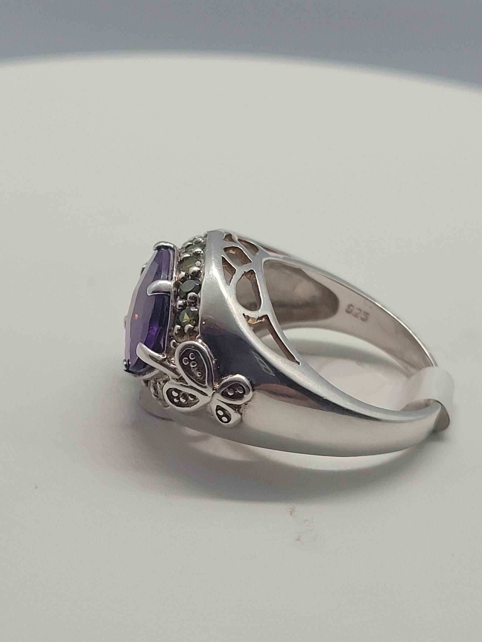 Vintage Purple Amethyst With Green Peridot Sidestones Ring in 925 ...