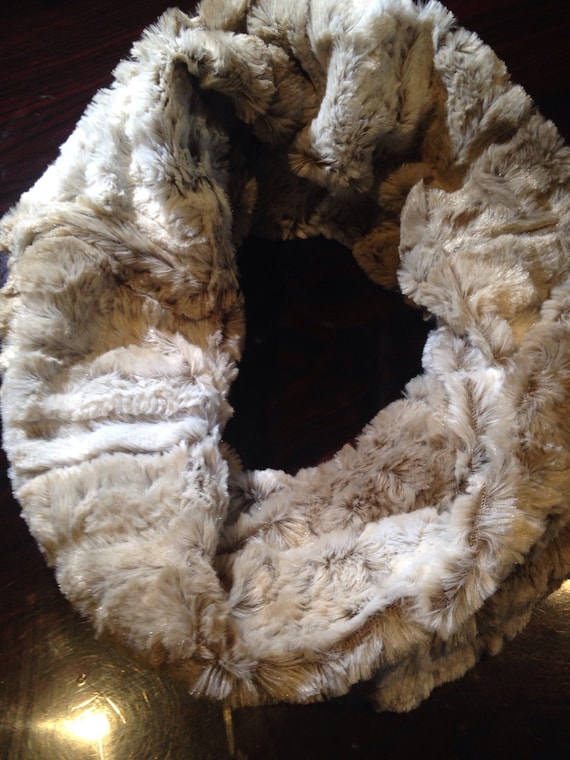 Two Toned Grey and Ivory Soft Faux Fur Infinity Scarf | Etsy