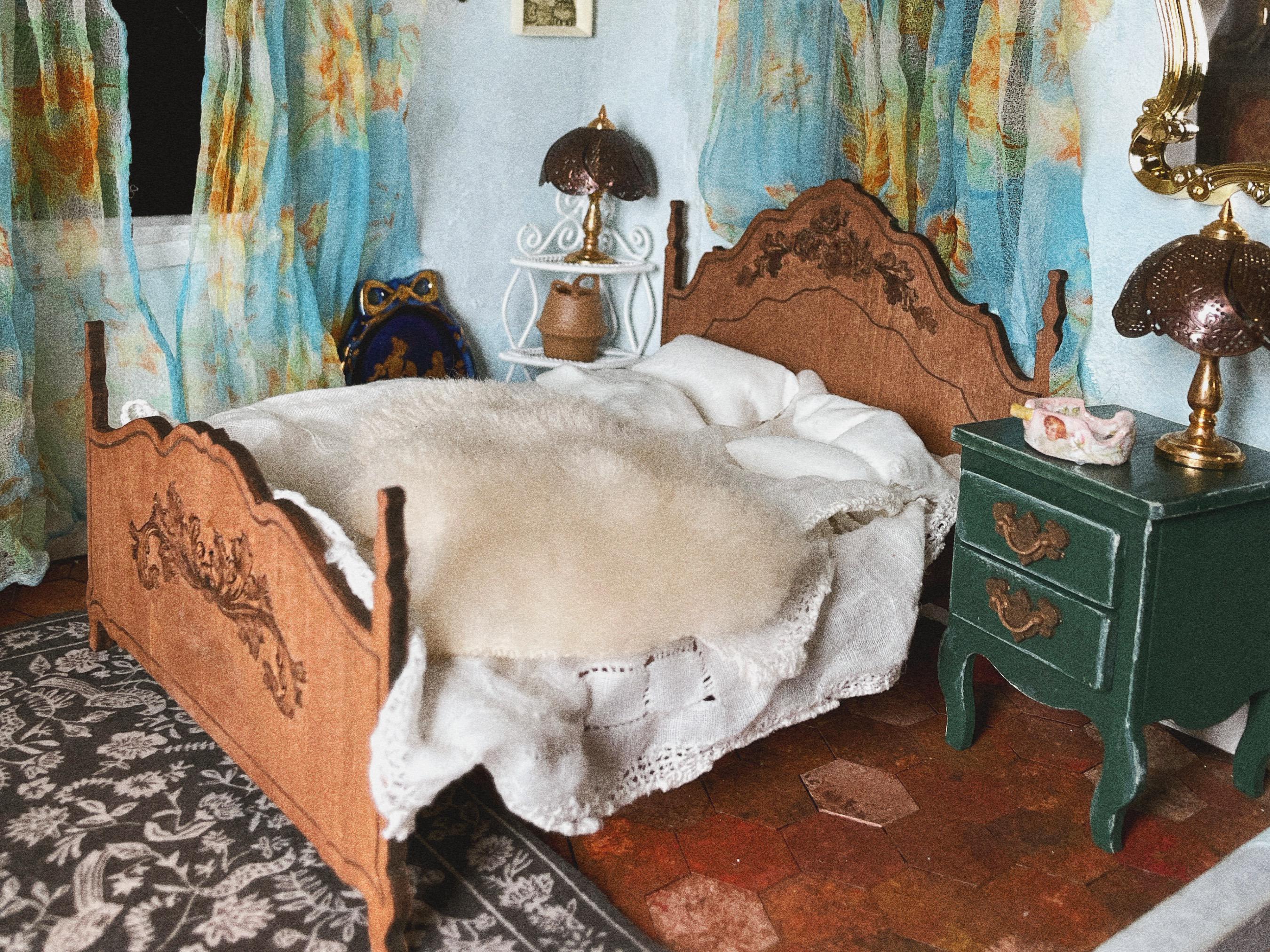 SVG File Pretty Dollhouse Bed, 1:12 Scale, Laser Cut File - Etsy