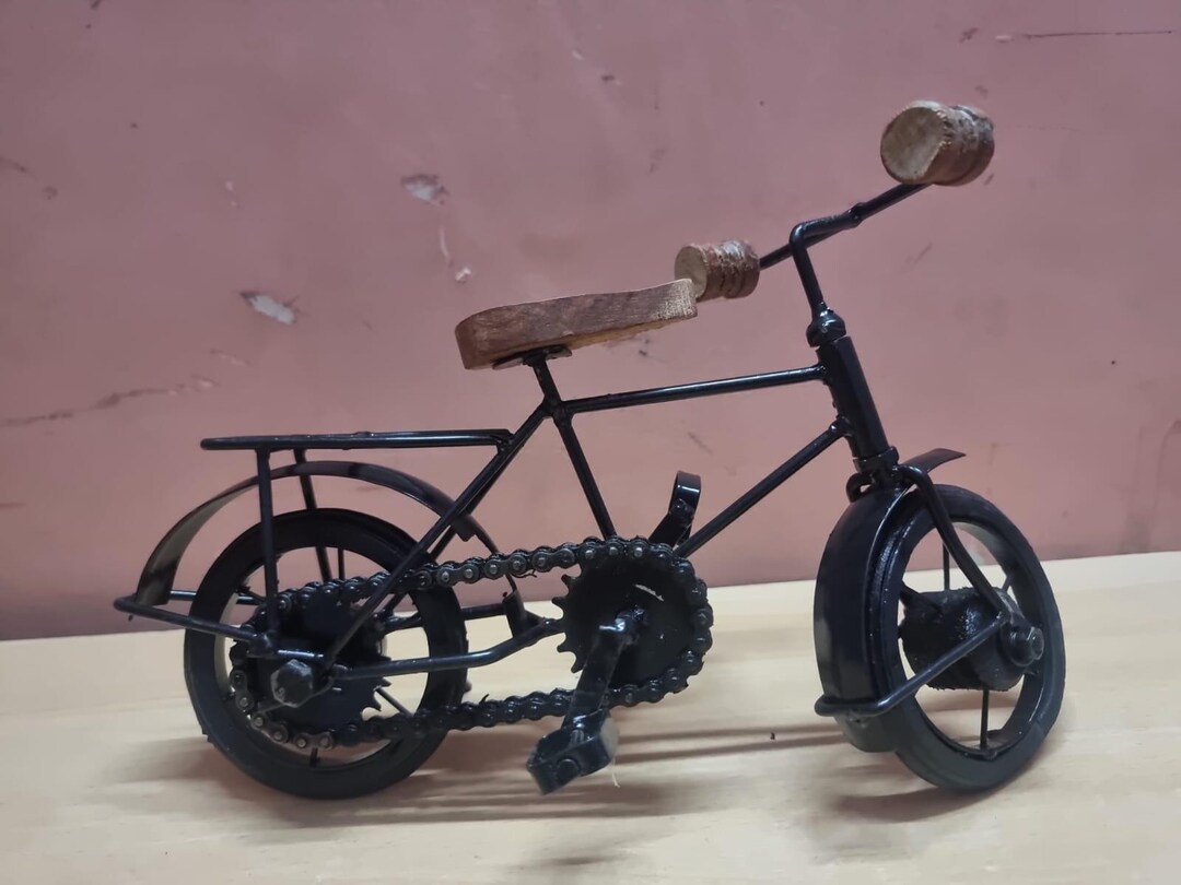 Handicraft Antique Wooden and Iron Cycle Home Decor Product (black, 10 ...