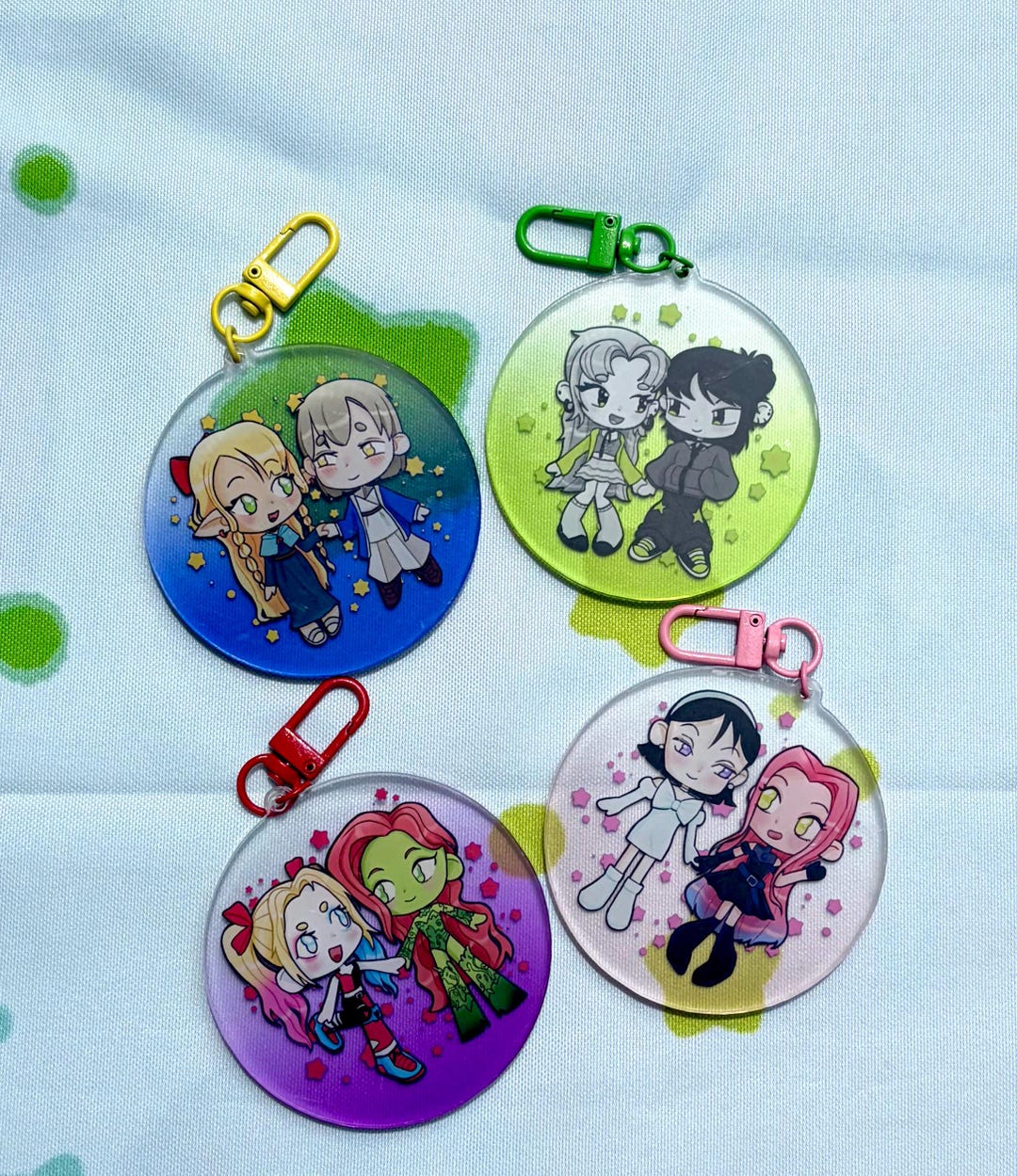 Yuri Couples Acrylic Keychain | Harlivy, Mitsuaya, Mizisua, Farcille ...