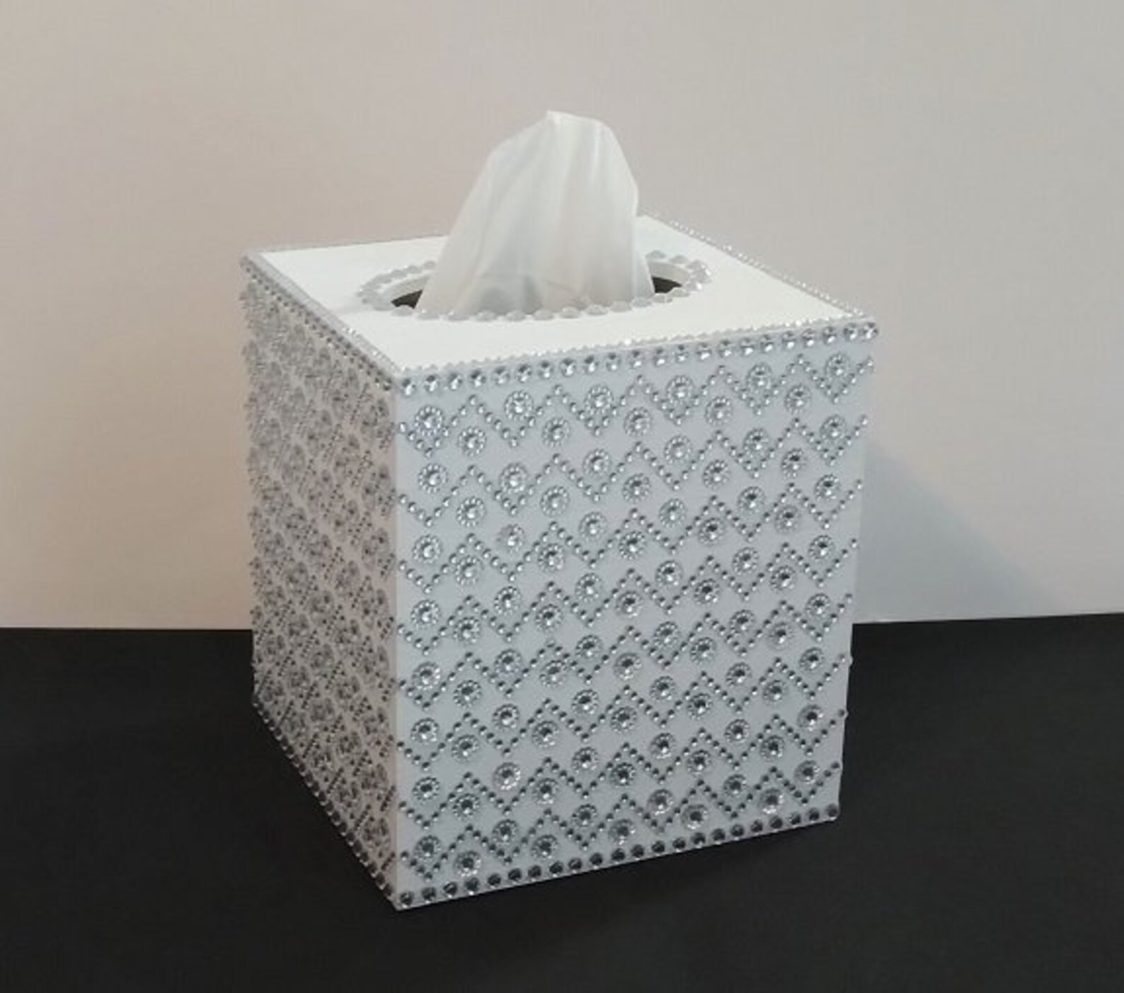 BLING TISSUE BOX Cover White W/sparkling Jeweled Rhinestone - Etsy