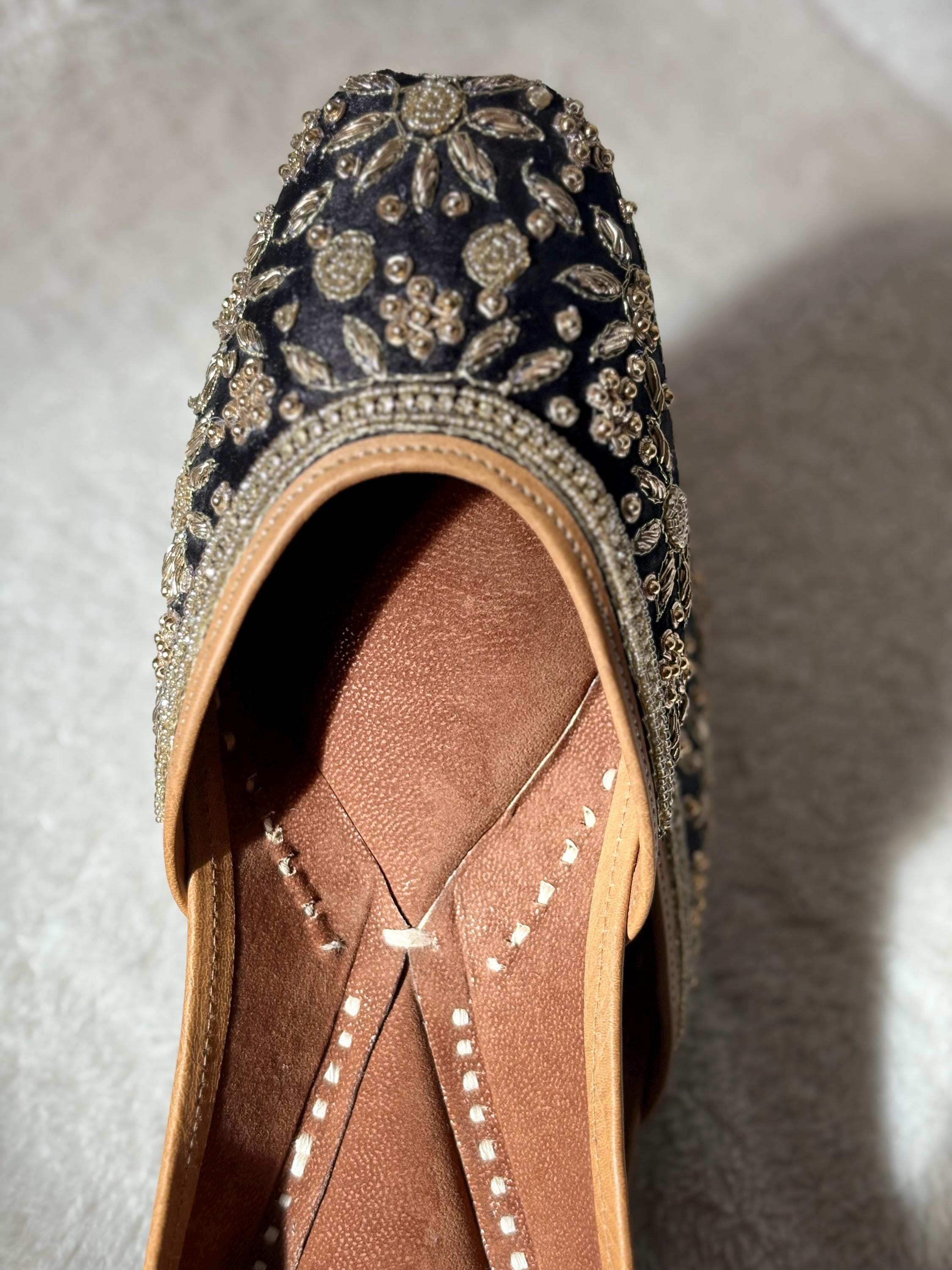 Handmade Embroidered Punjabi Jutti | Indian Leather Flat Shoes - Etsy