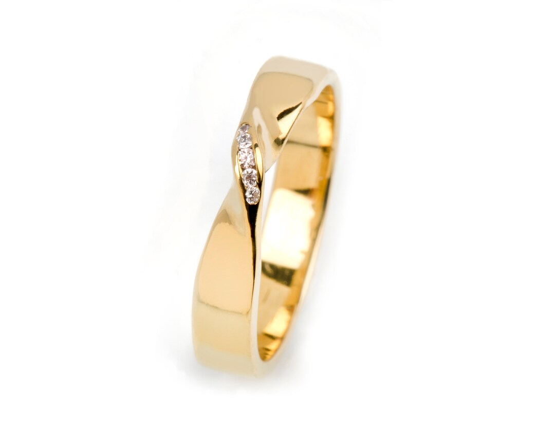 Gold Mobius Ring With Diamonds, Solid Gold Infinity Ring, Elegant Band ...