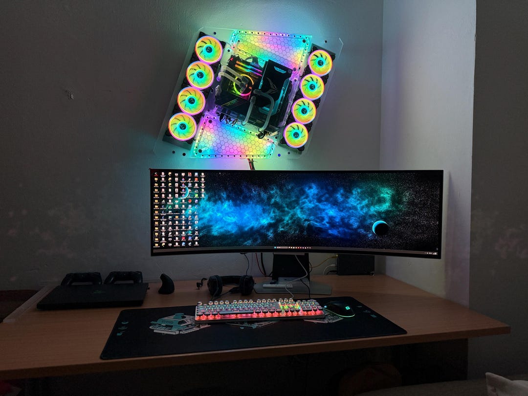The Ultimate Wall-mounted Gaming Case Custom Water Cooling With ...