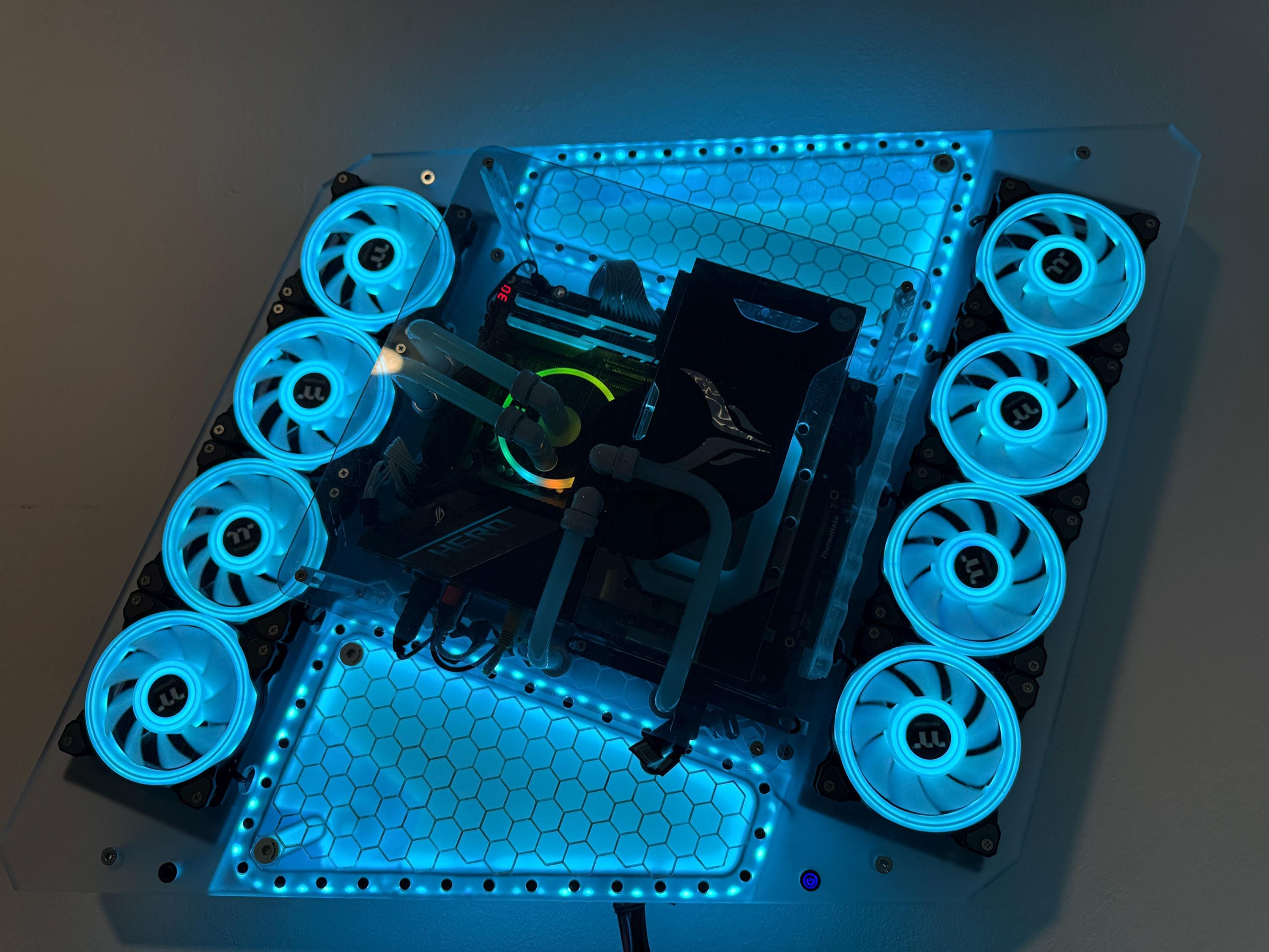 The Ultimate Wall-mounted Gaming Case Custom Water Cooling With ...