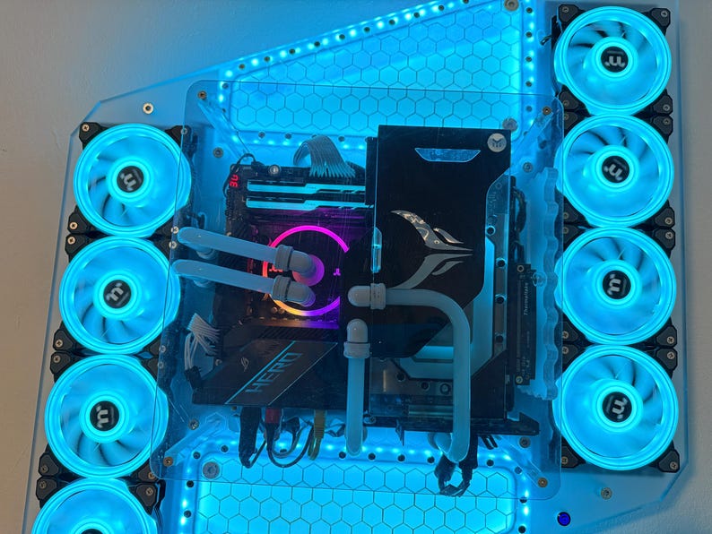 The Ultimate Wall-mounted Gaming Case Custom Water Cooling With ...