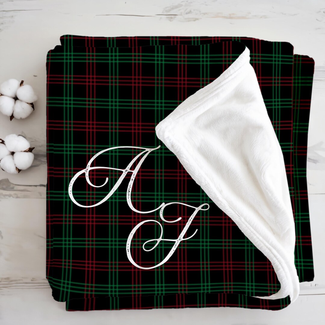 Personalized Christmas Blanket With Initials – Cozy Gift for Couples - Etsy