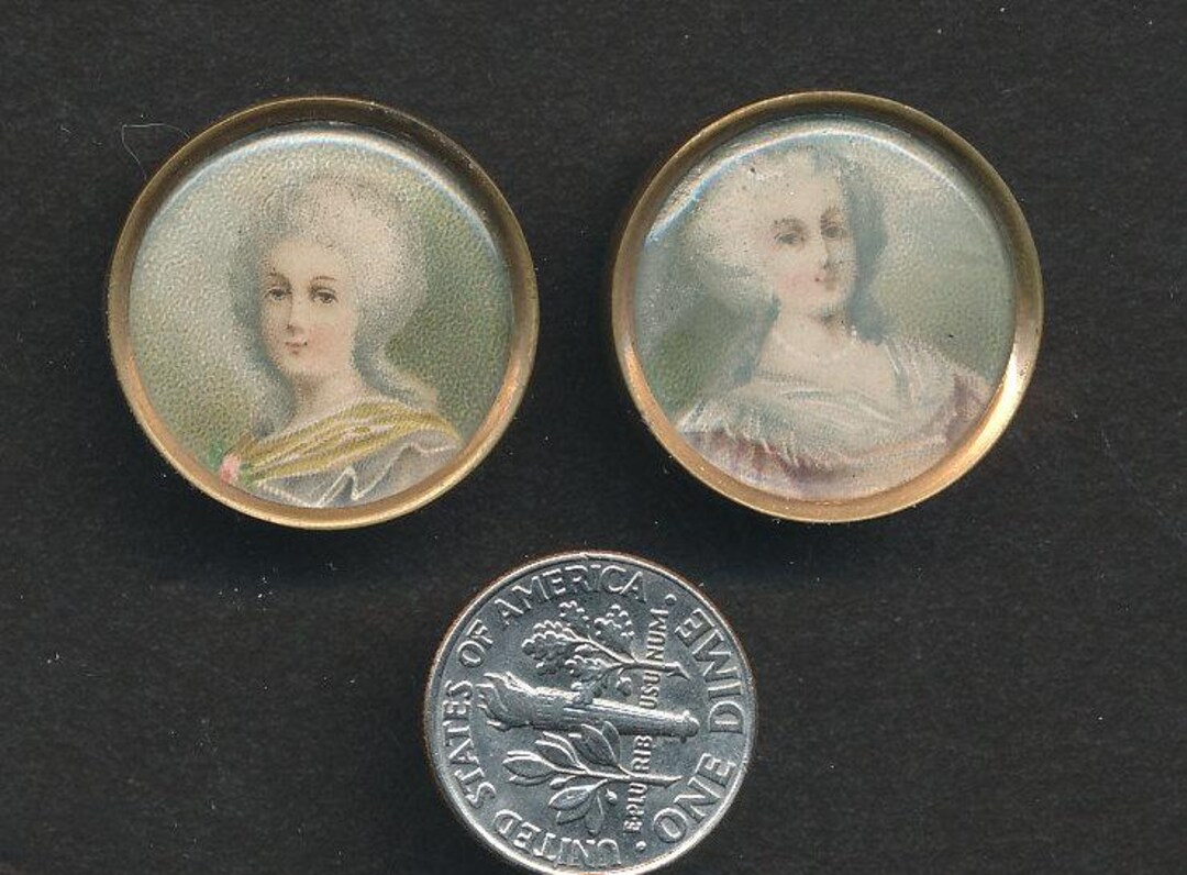 Antique Victorian Buttons - Two Paper Lithograph Under Glass of ...