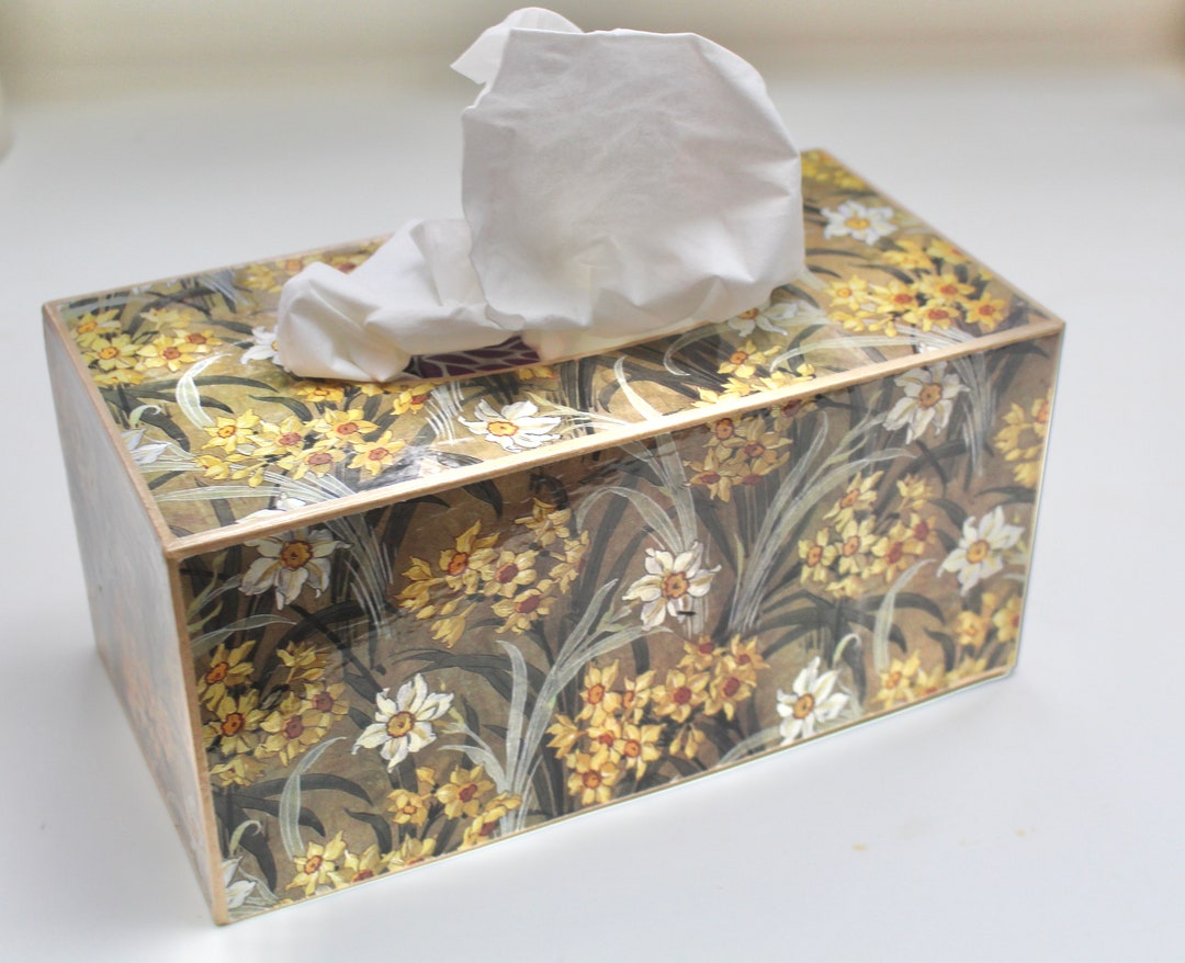 Daffodils Family-size Tissue Box Cover - Etsy