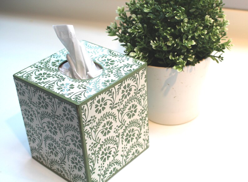 Green Spring Tissue Box Cover - Etsy