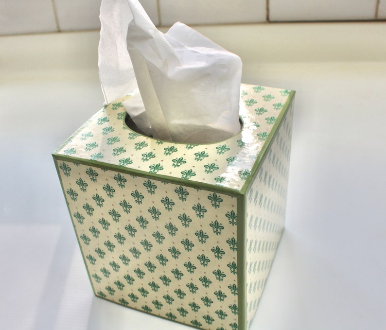 French Fleur-de-lys Tissue Box Cover - Etsy