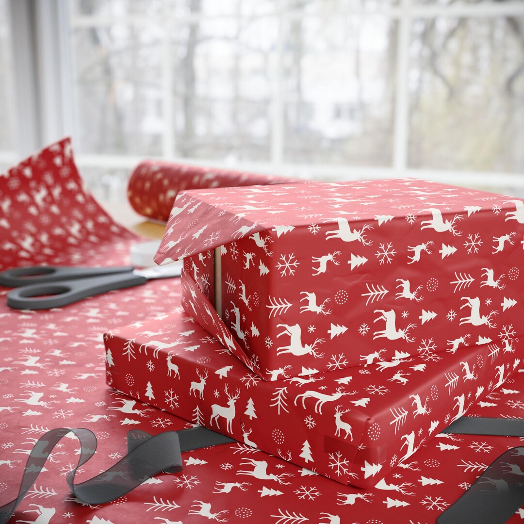 Christmas Gift Wrap: Festive Reindeer Print, Holiday Wrapping Paper ...