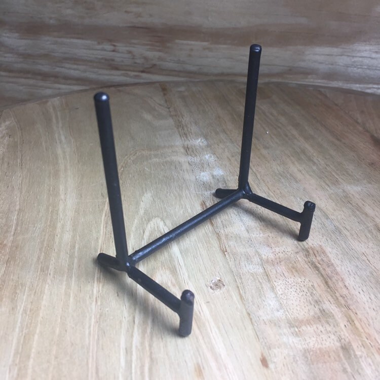 Metal Plates Wall Decor Black Iron Metal Slab Stand - Medium Size ...