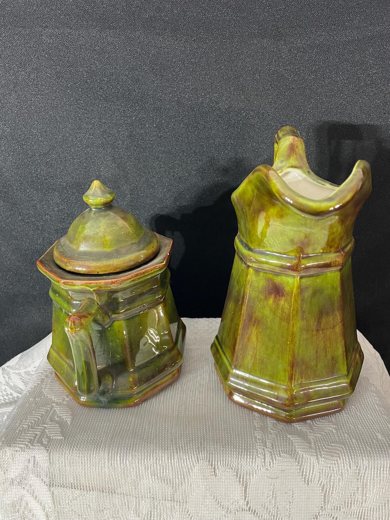 Vintage Stone Craft Royal Seal Creamer and Sugar Set in a Avocado Green ...