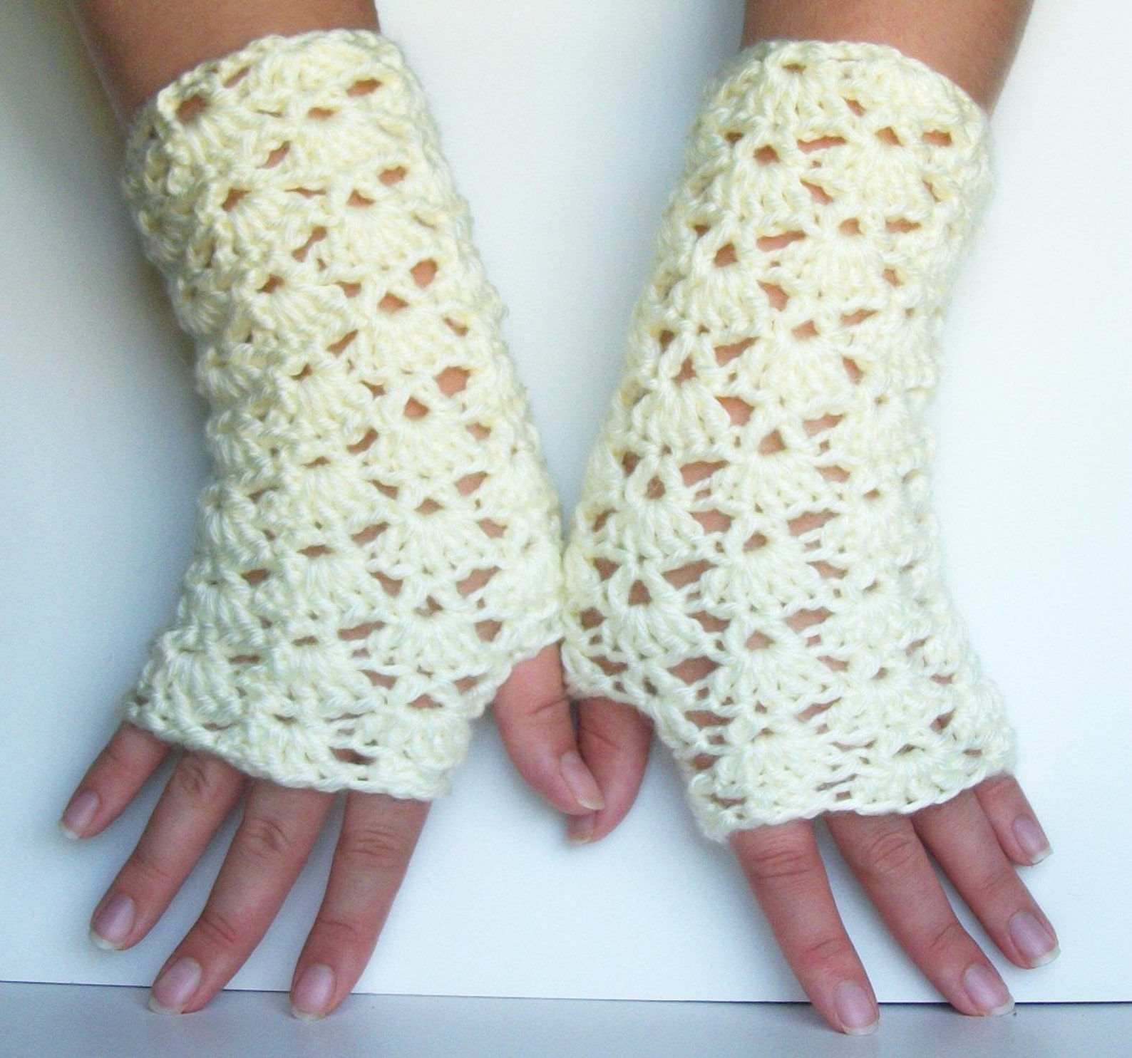 PDF Gloves Crochet Pattern Lace Shell Fingerless Gloves - Etsy