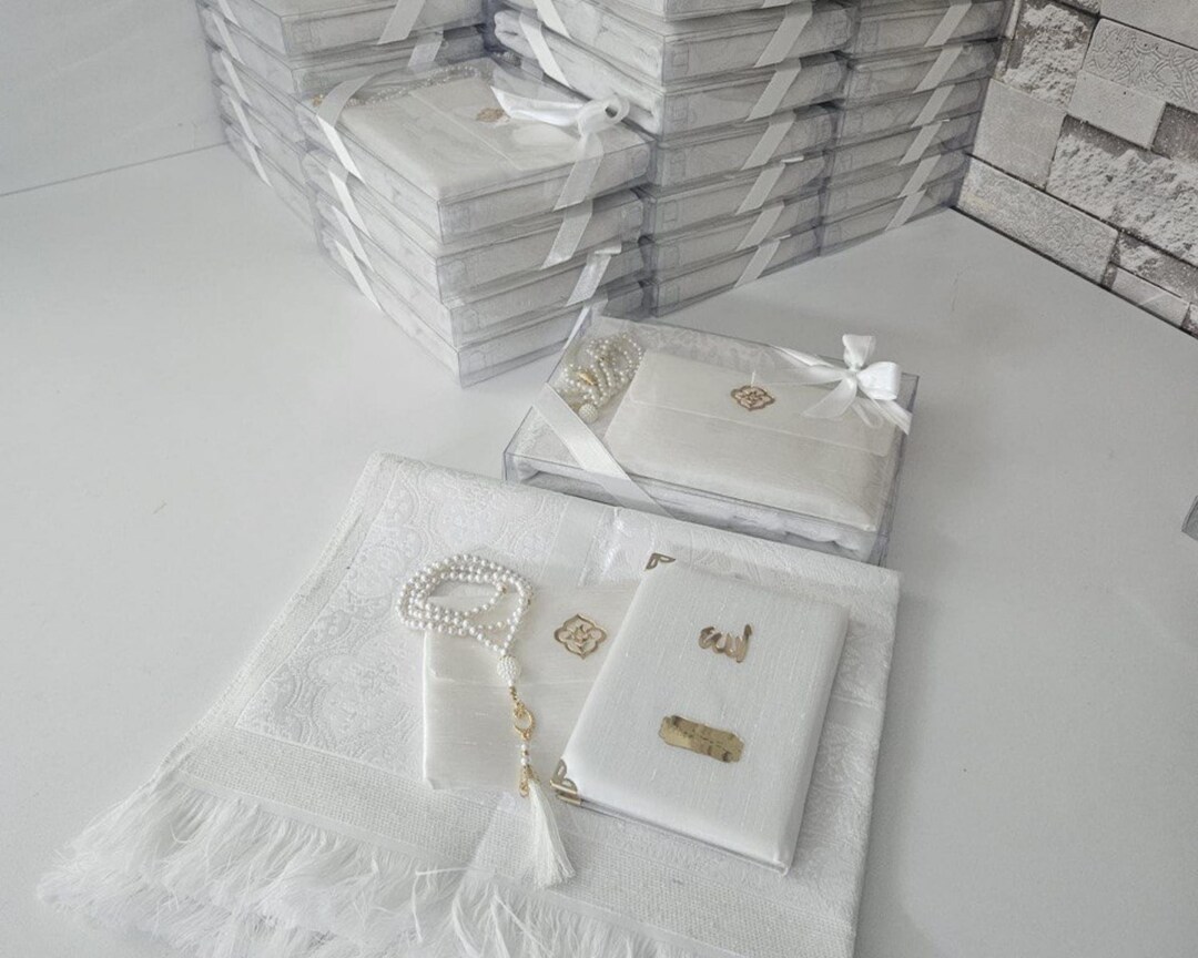 Prayer Mat, Yasin-i Şerif (quranic Surah), Pearl Prayer Beads ...