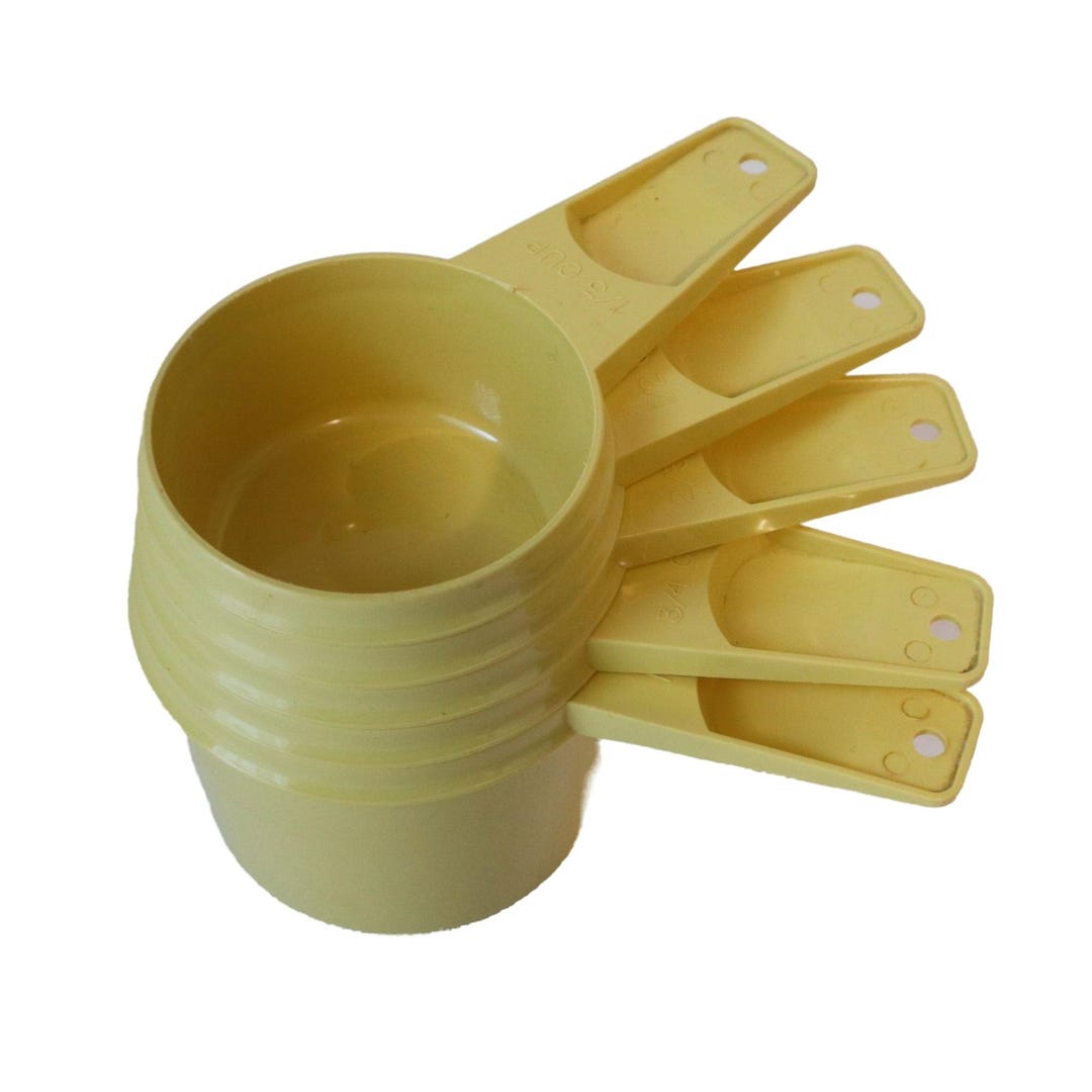 Vintage Tupperware Yellow Measuring Cup Set 5-piece Stackable Plastic ...