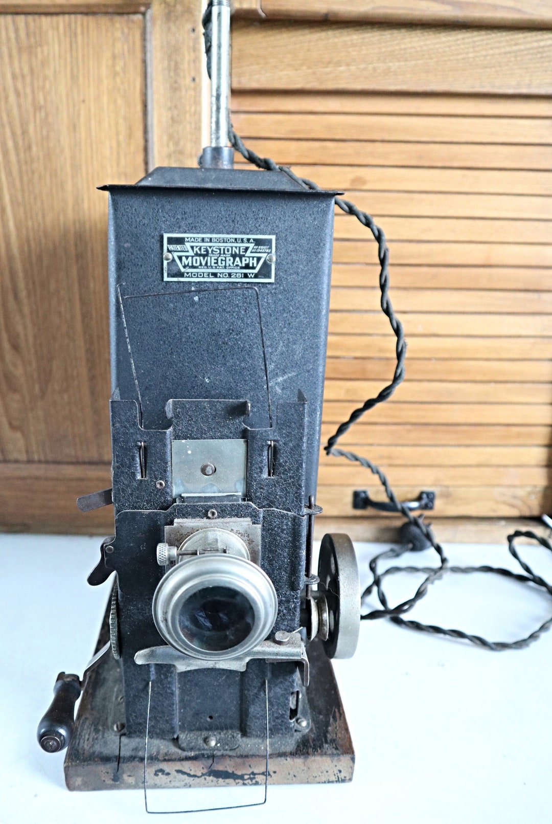 Antique Keystone Moviegraph Antique Hand Crank Movie Projector Camera ...