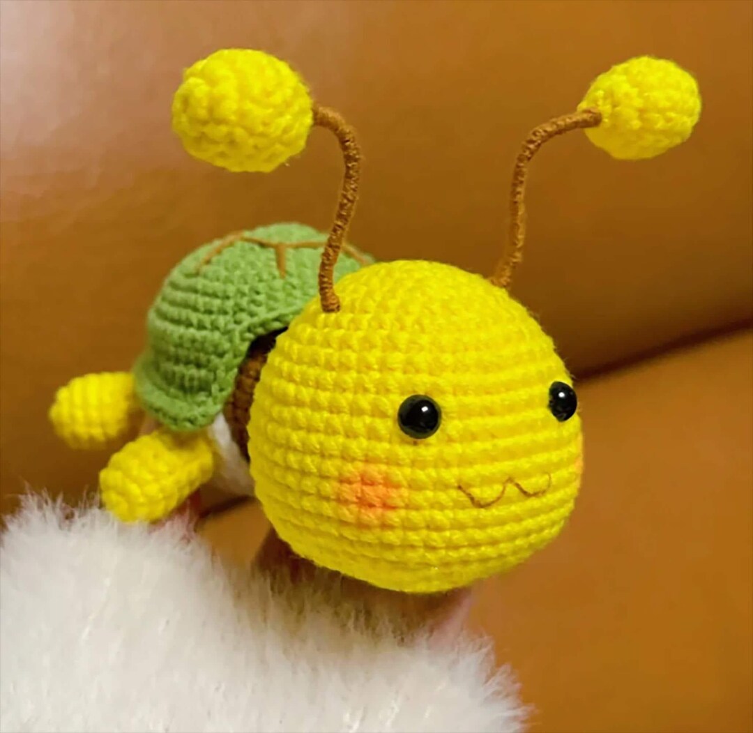 Turtle Bee Plush Toy, Handmade Cute Turtle Bee Plushie, Soft Stuffed ...