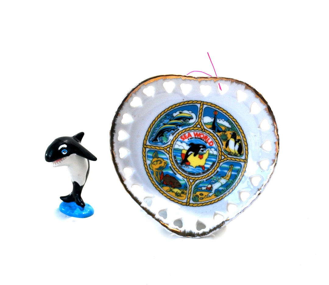 Sea World Heart Shaped Plate & Shamu Figure Orca Killer Whale - Etsy