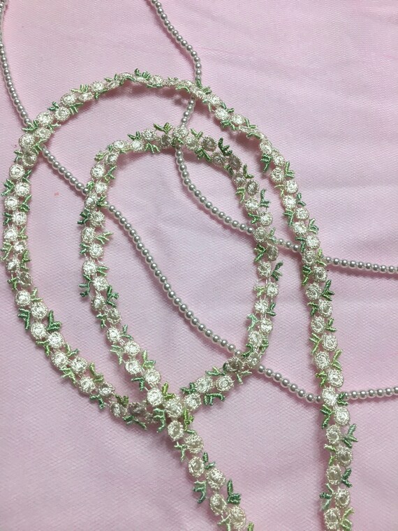 VINTAGE FLOWERS RIBBON Ivory and Green - Gem