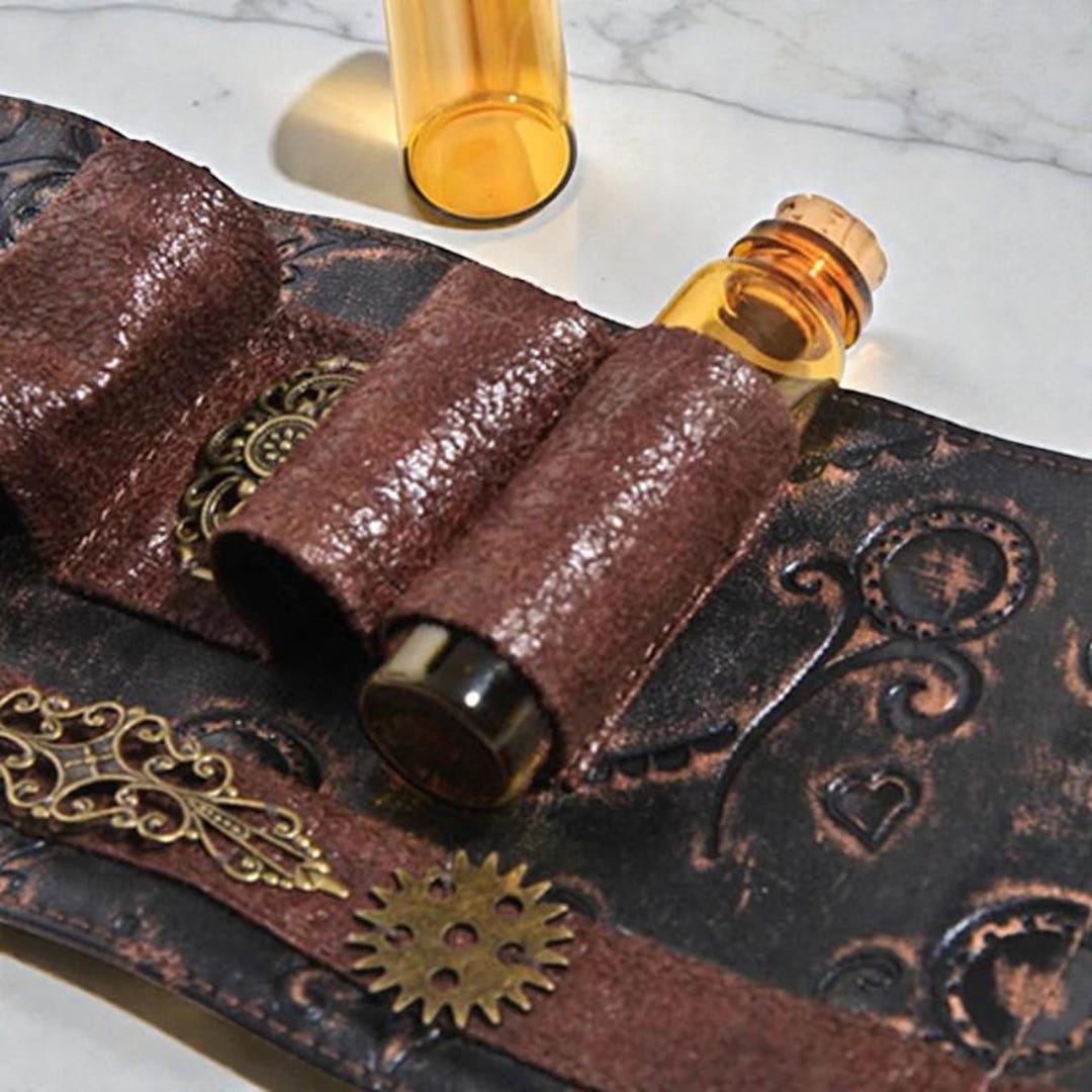 Medieval Gothic Armlet Bottle Holder – LARP Steampunk Fantasy Hand ...