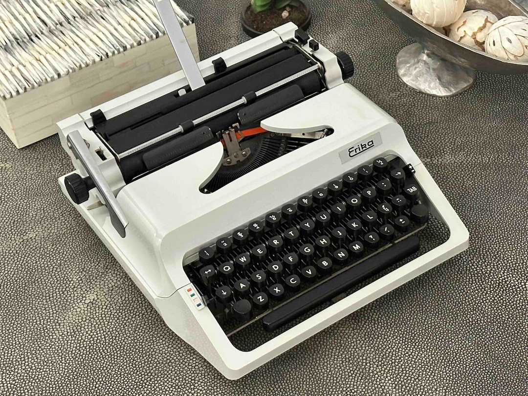 RARE Erika Robotron Typewriter, Kristall Typeface, Qwerty, Mod. 44 ...