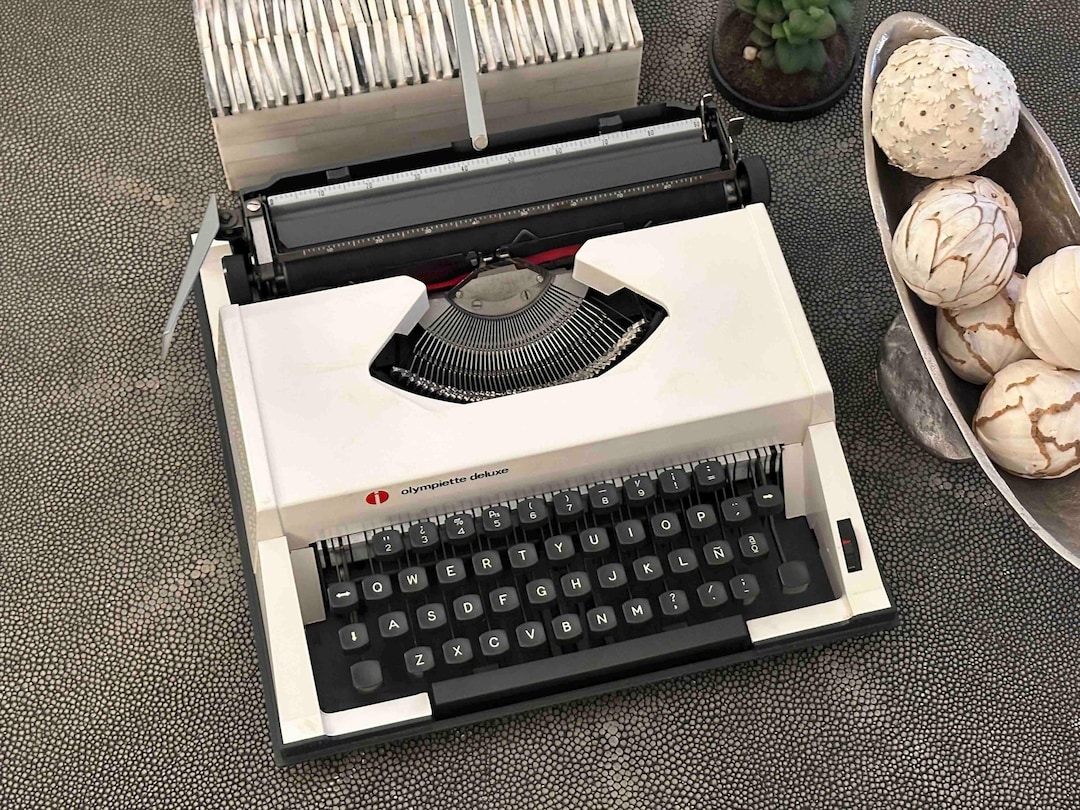 Olympiette Deluxe Typewriter With Qwerty Layout, 1980s, Fully ...