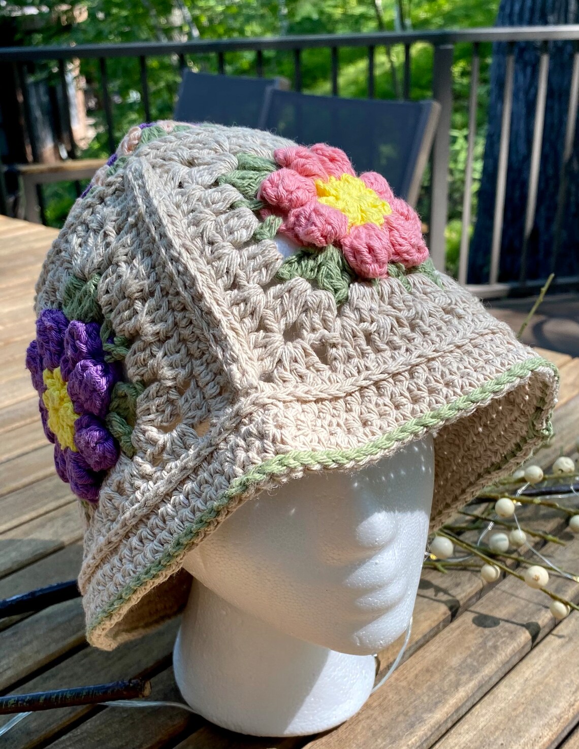 90s Crochet Bucket Hat Pattern, Summer Hats, Granny Square 3D Daisy ...