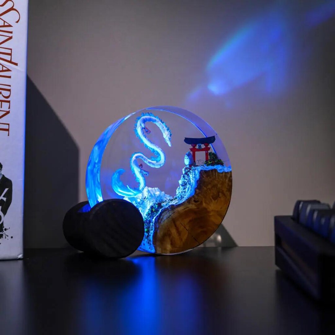 Ha.ku Tot/oro Torii Gate Resin Lamp, Custom Anime Epoxy Art Lamp ...