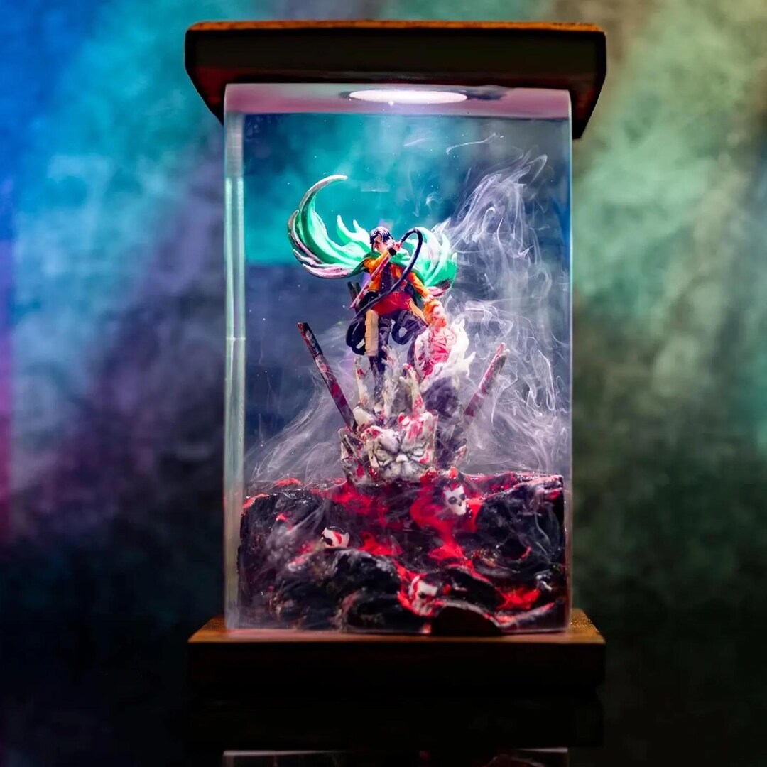 Le.vi Ack.e.rma.n Epoxy Resin Lamp Titan Attack Character Lamp, Unique ...