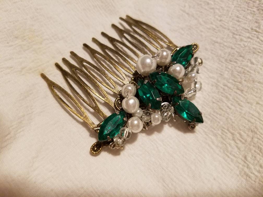 Emerald Elegance green beaded hair comb