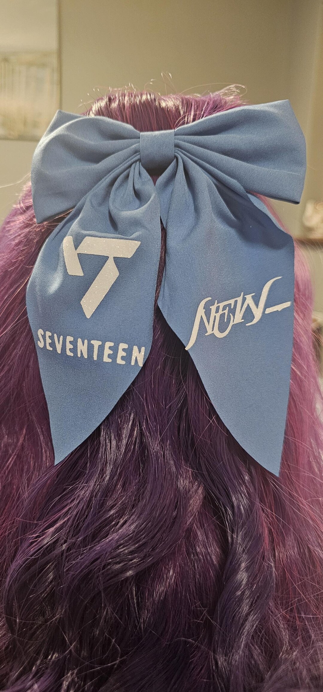 Seventeen Tour Hair Bow - Etsy